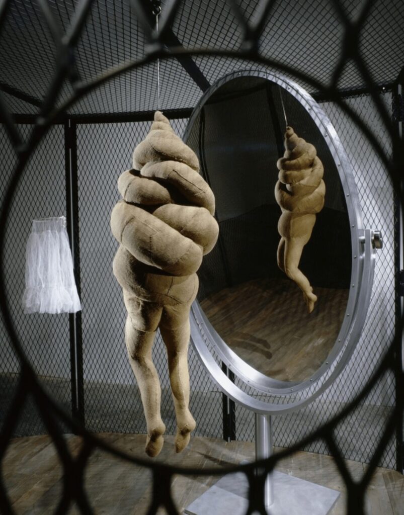 What is Textile Art? History, Pioneers & 10 Leading Artists — CAI